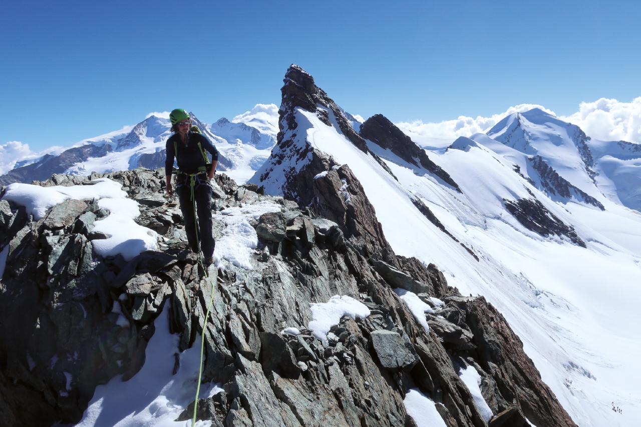 Traversée du Breithorn depuis la Selle - du café, un excellent rocher ...